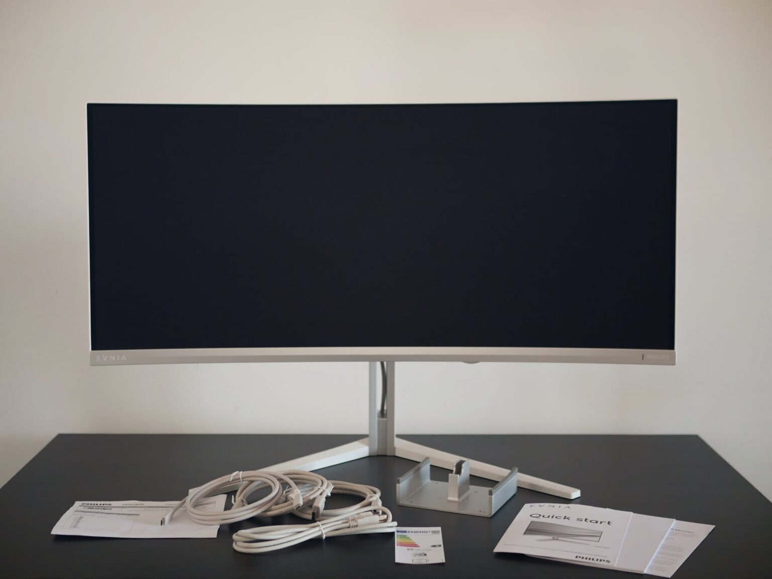 Philips Evnia 34M2C8600 – OLED-Gaming-Monitor im Test